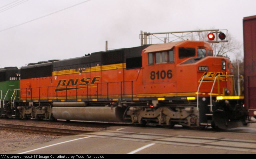 BNSF 8106